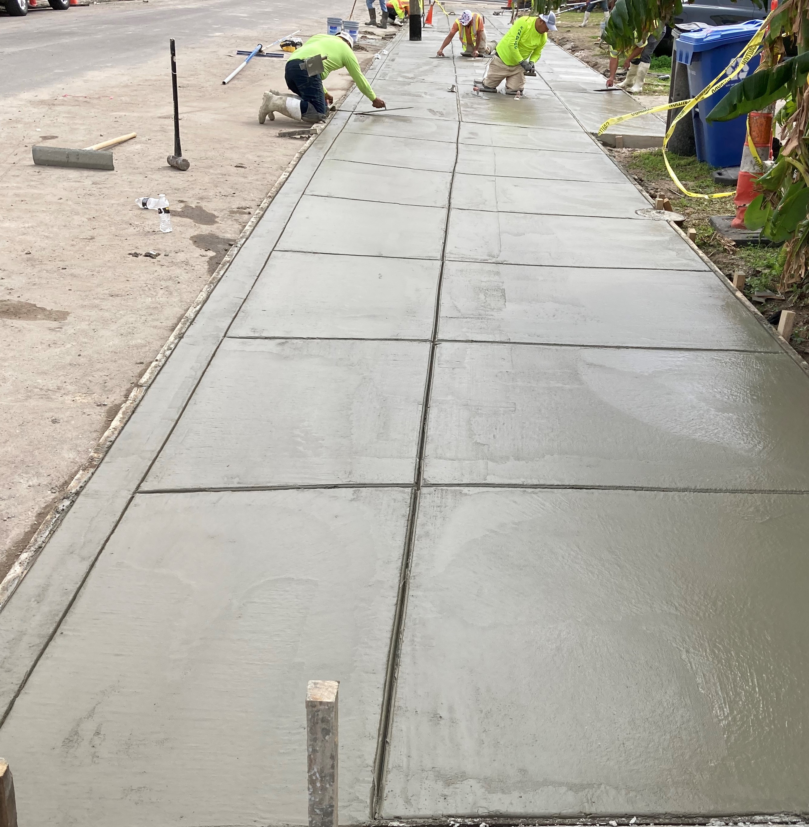 SIDEWALKS, CURBS AND DRIVEWAY APRONS WORK CONTINUES IN TREME-LAFITTE ...